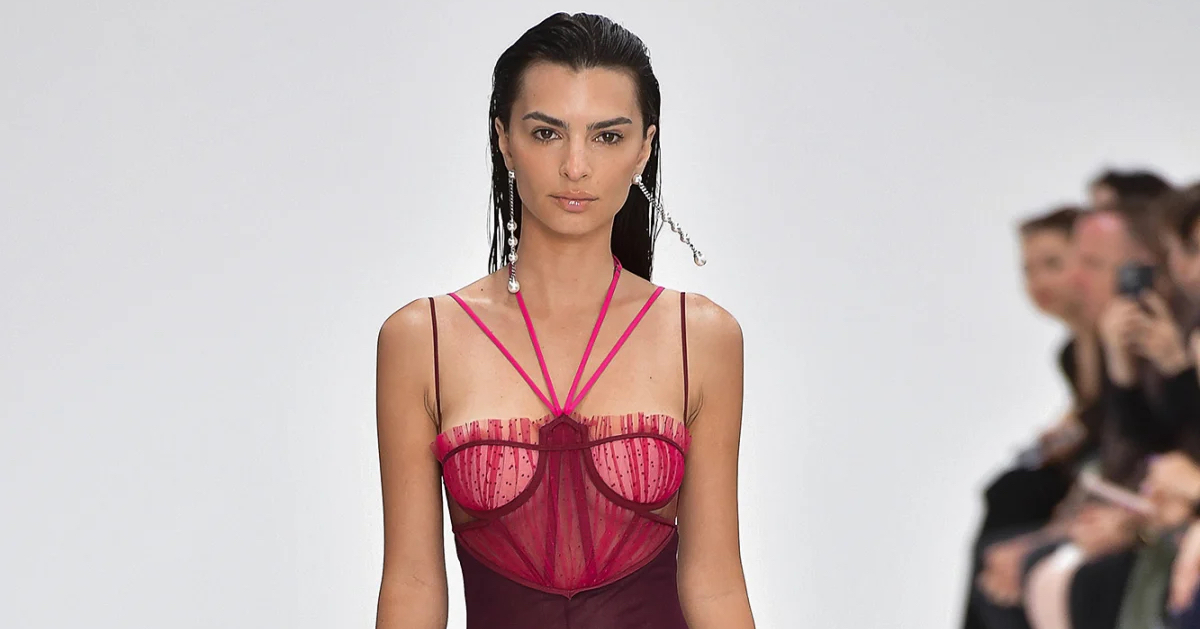 Viva Magenta kolorem roku 2023 według Instytutu Pantone Viva Magenta kolorem roku 2023 według Instytutu Pantone